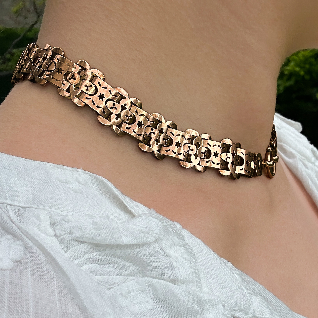 Antique Victorian Rose Gold Pierced Collar | Saddingtons Antique Jewellery