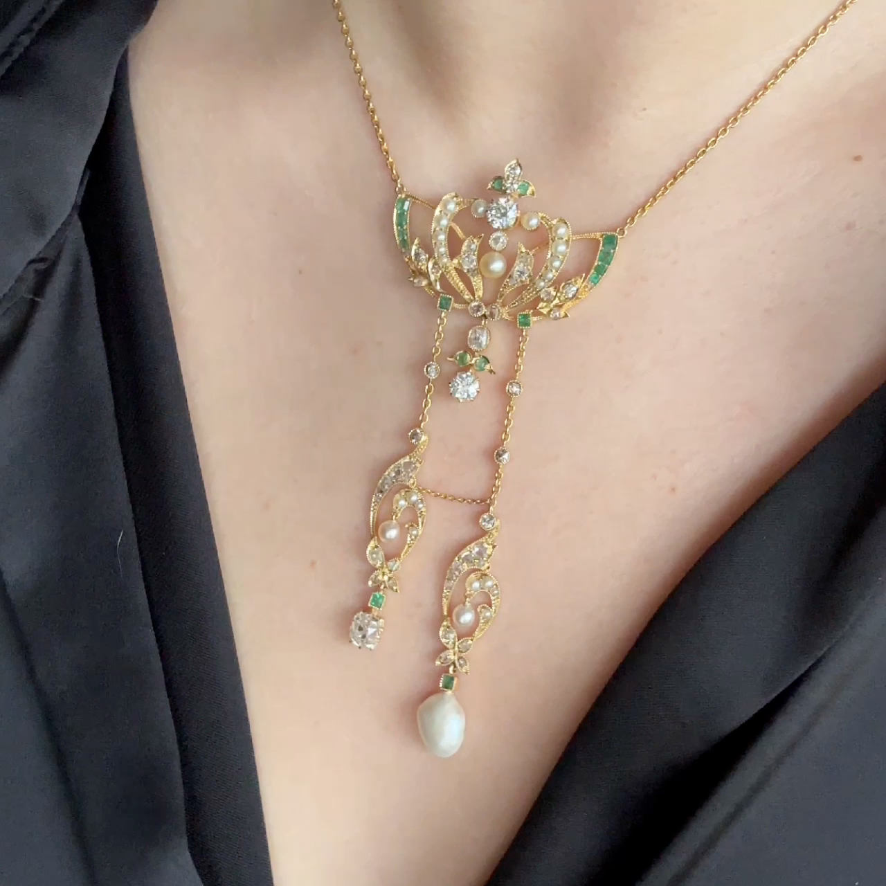 Antique Negligee Belle Epoque Necklet Diamond & Emerald | Saddingtons ...